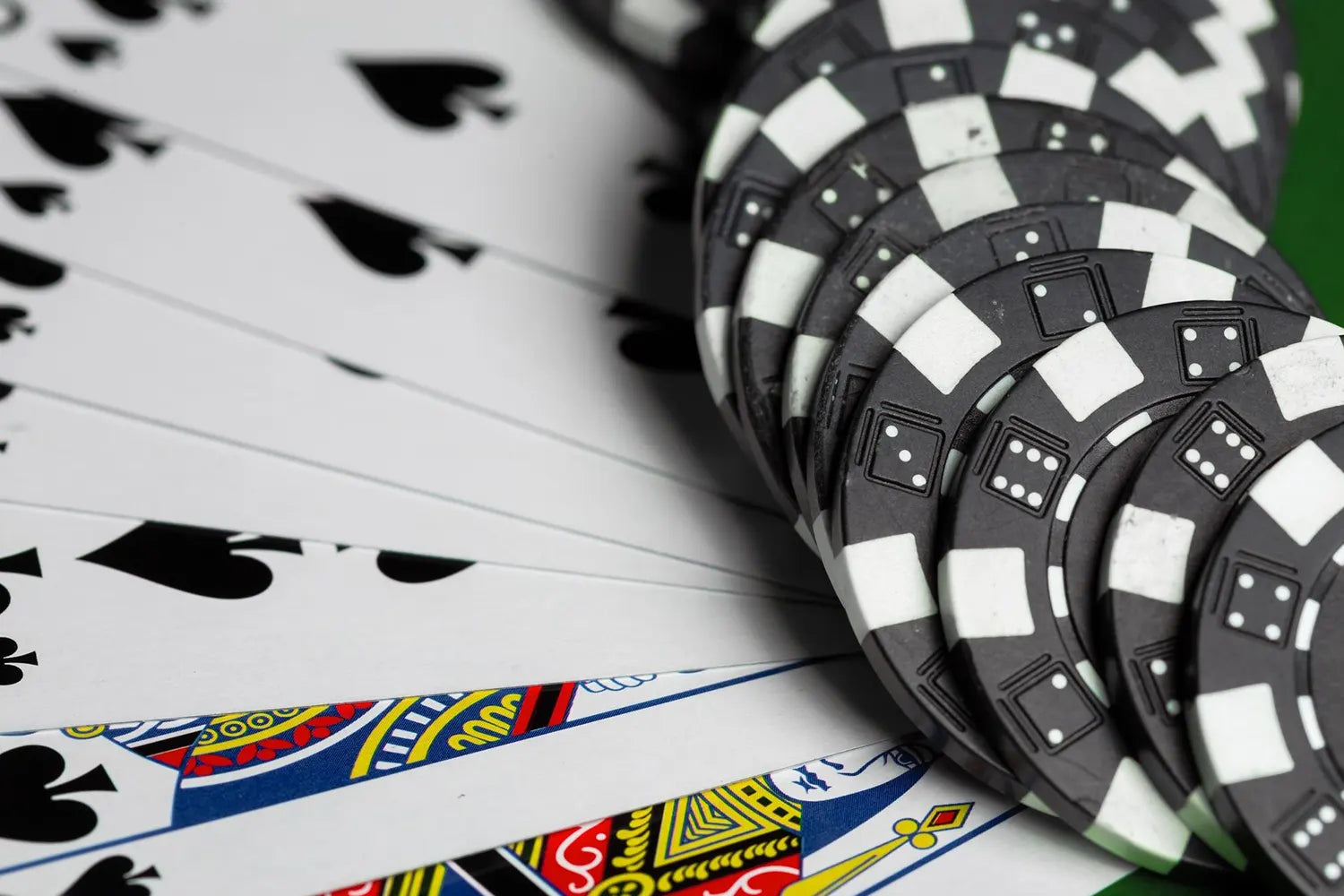 Everything You Need to Know About Bridge Playing Cards – MC USA